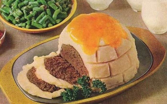 Culinary Time Machine: 70 Recipes from The Past and What They Tell Us