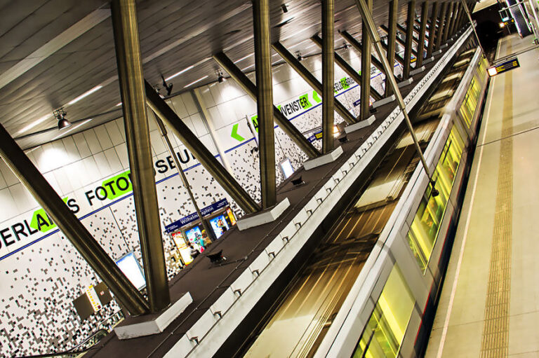 The Most Breathtaking Metro Stations Around the World that Stand as ...